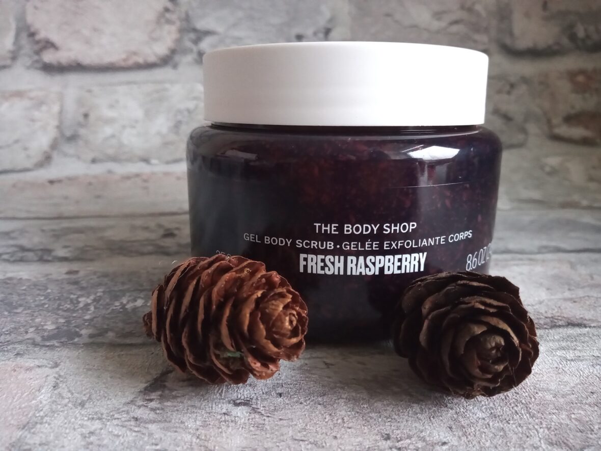 The Body Shop Raspberry Body Scrub Review