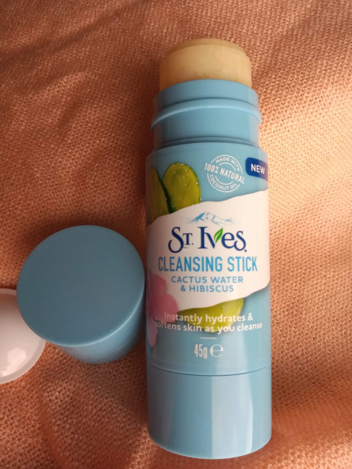 St Ives Cleansing Stick with Cactus Water and Hibiscus